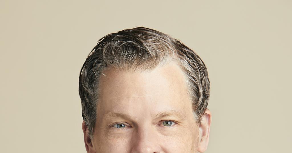 Netflix’s Peters says Paramount’s WBD offer ‘doesn’t pass sniff test ...