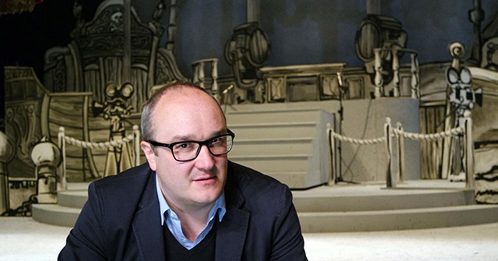 Dominic Sandbrook entertains 800k | Ratings | Broadcast