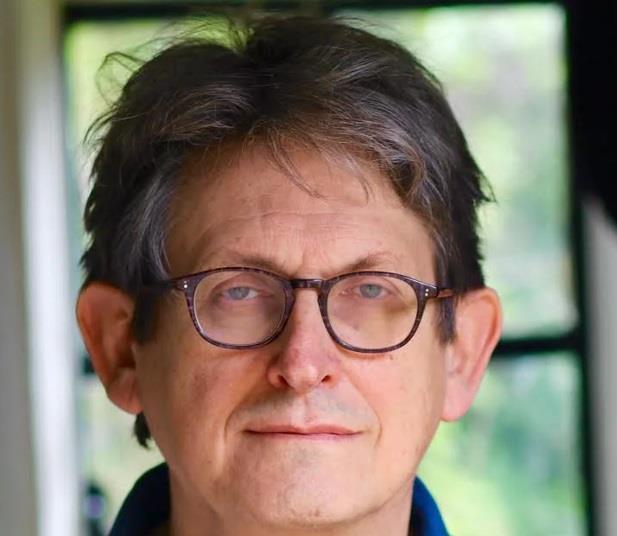 Rusbridger calls for BBC director general role to be split between ...