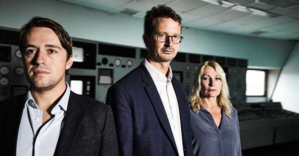 Spies | Features | Broadcast