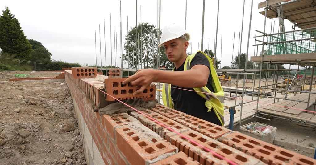 Brickies, BBC3 | Behind The Scenes | Broadcast