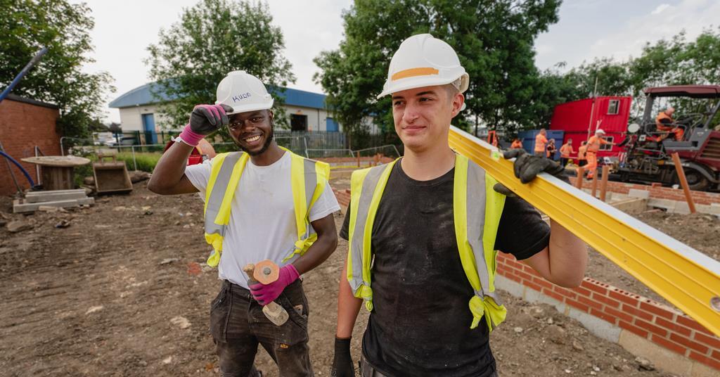 Brickies, BBC3 | Behind The Scenes | Broadcast