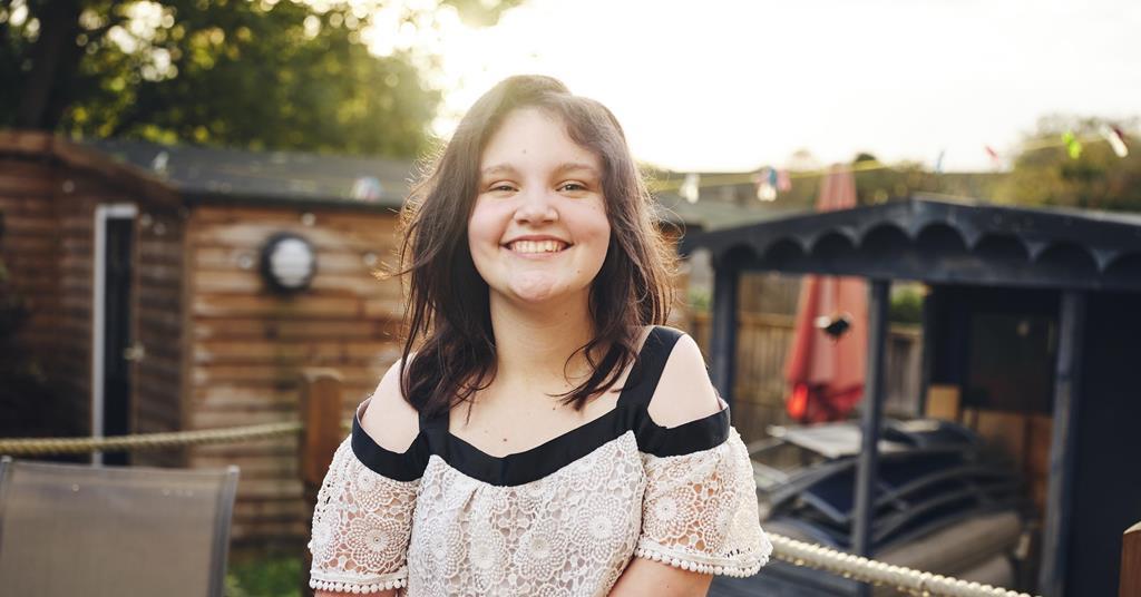 Born to Be Different | Critics | Broadcast