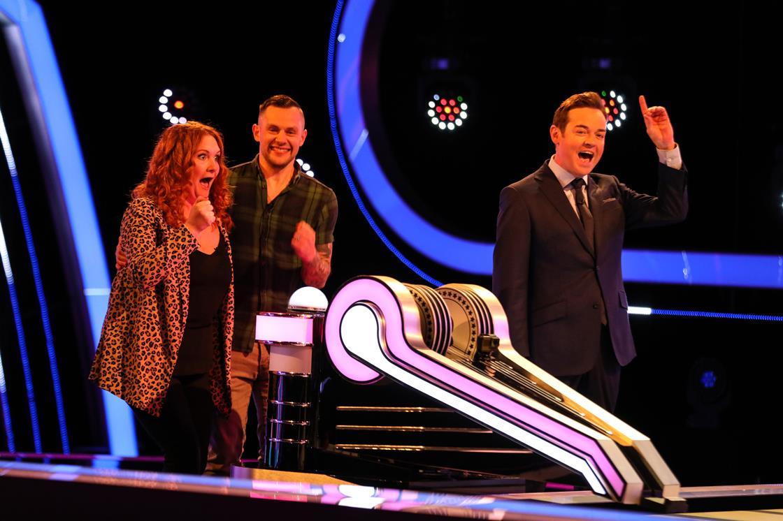 Rolling In It | Critics | Broadcast