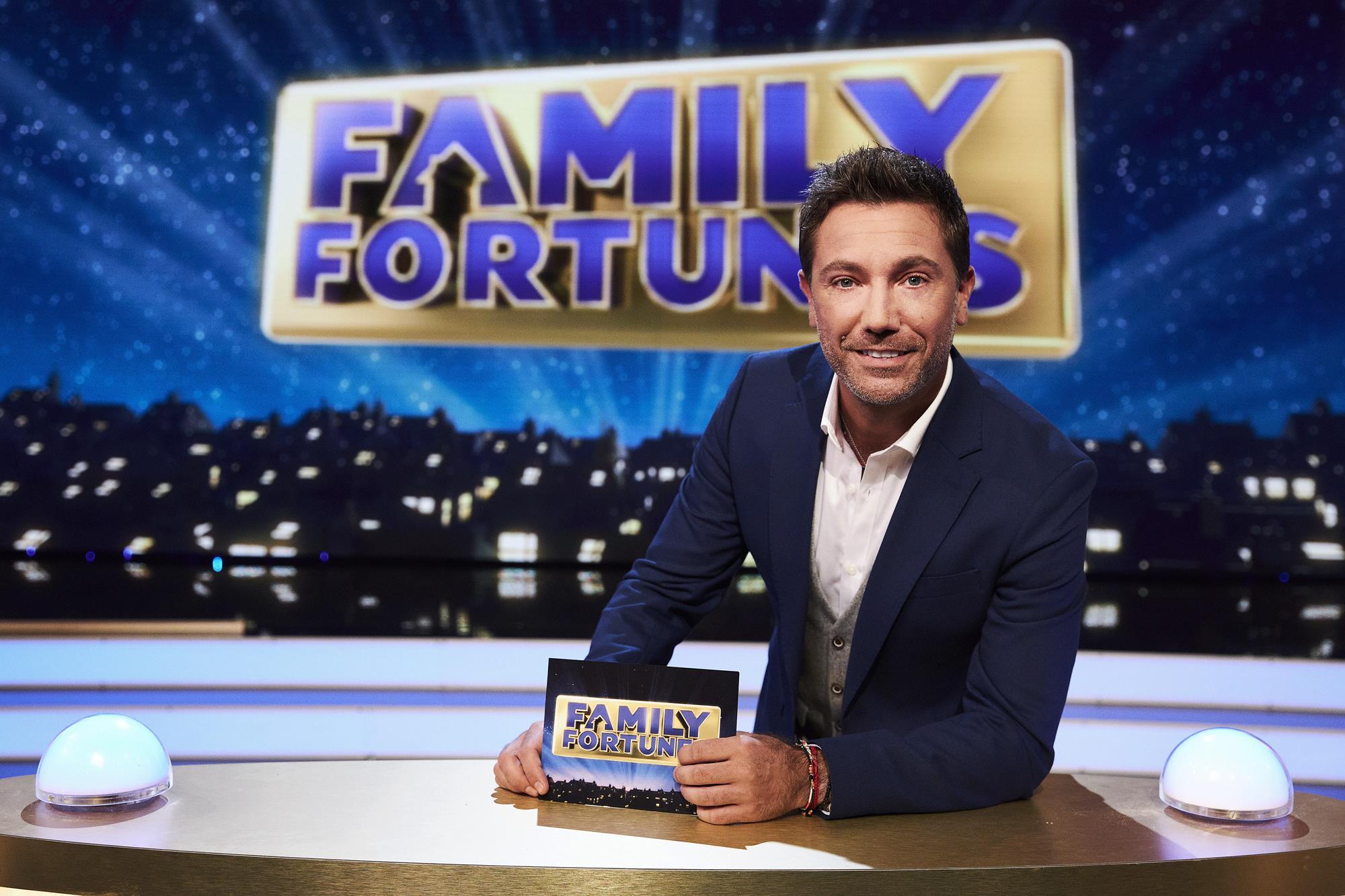 Family Fortunes: Reviving a popular gameshow | Behind The Scenes ...