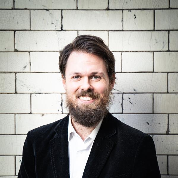 John Elmes | Deputy news editor & international editor | Broadcast